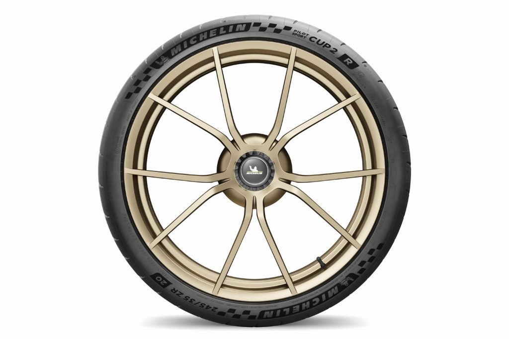 Ferrari 296 GTB, llegan dos nuevos neumáticos Pilot Sport firmados Michelin