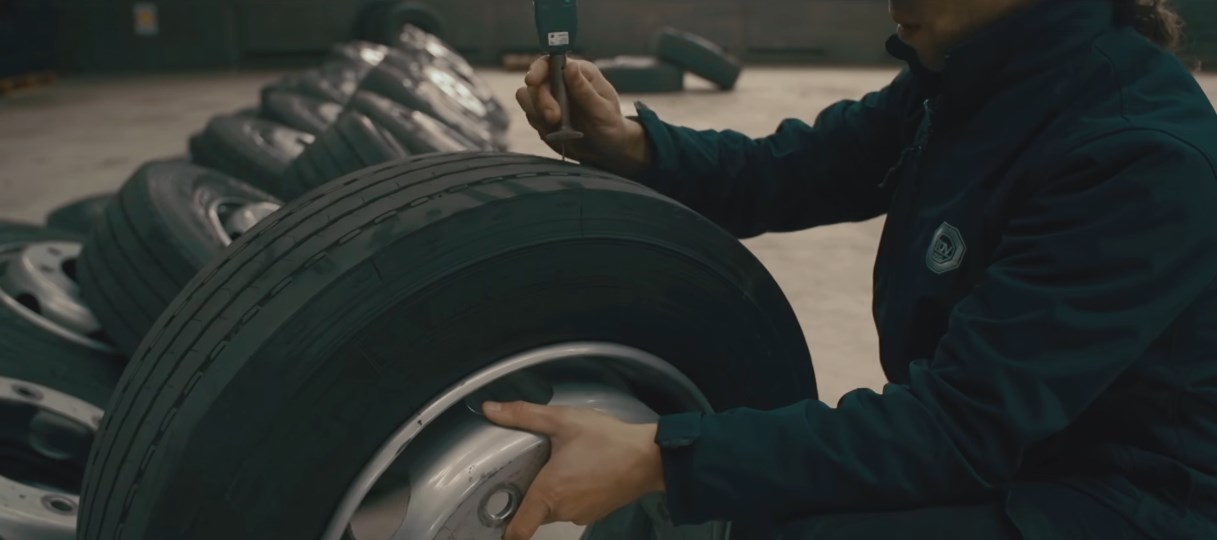 Neumaticos MICHELIN 11R22,5 148/145L X MULTI Z2